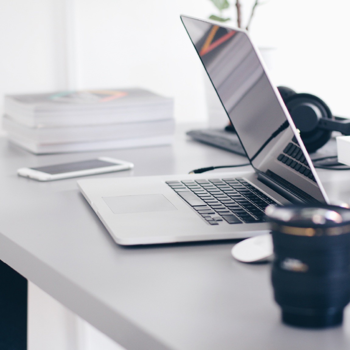 Hot Desks - WorkWiser collaborative office space